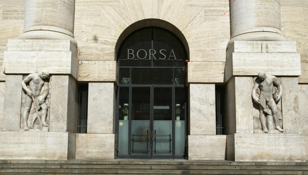 La Borsa del 26 gennaio, prevale la cautela a Piazza Affari tra ...